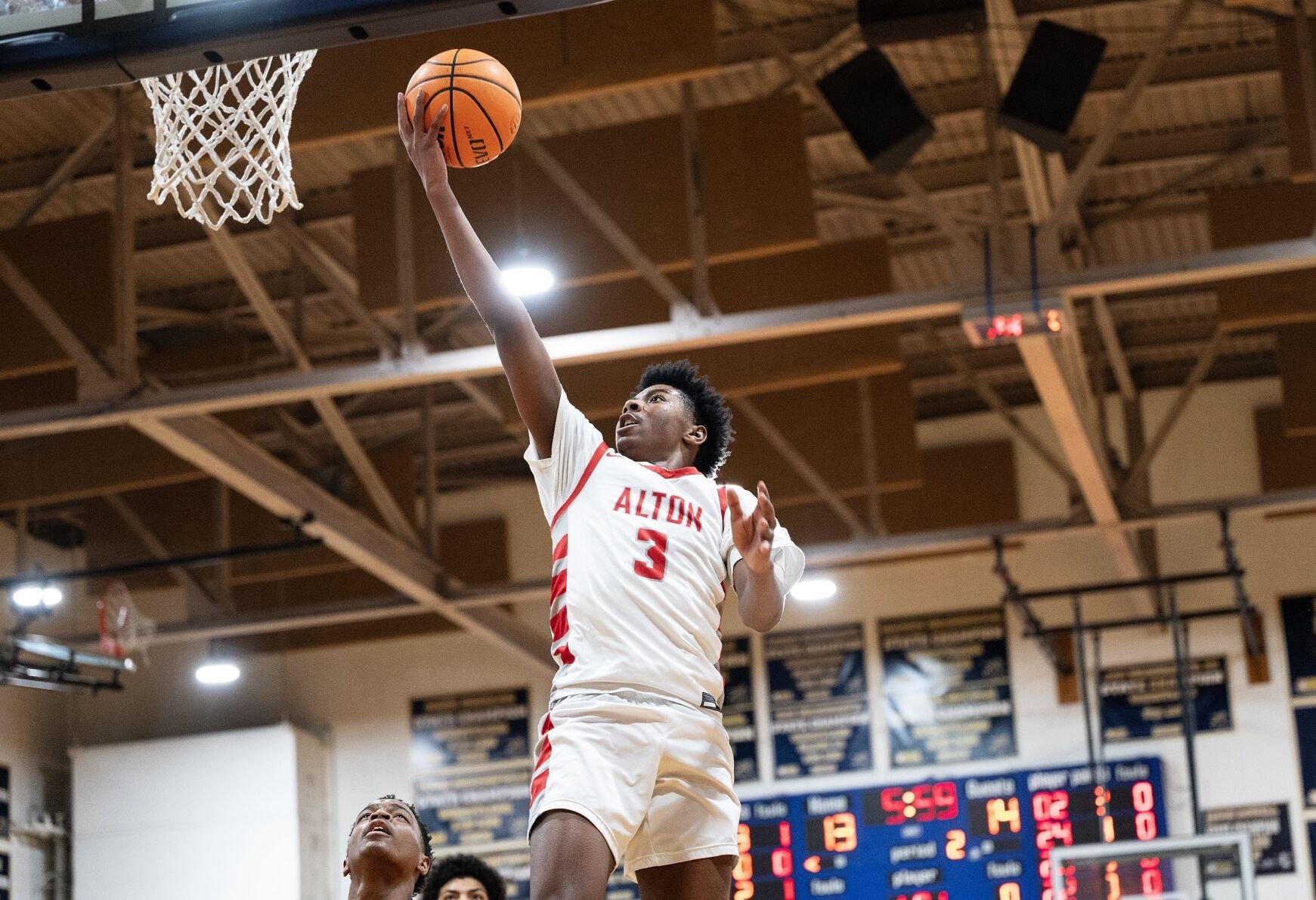 Ryan Howard powers Alton past MICDS in Southern Illinois Shootout