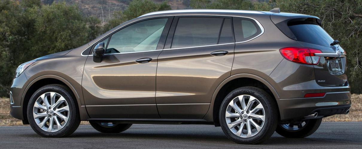 2017 Buick Envision: Midsize crossover plugs gap in Buick line