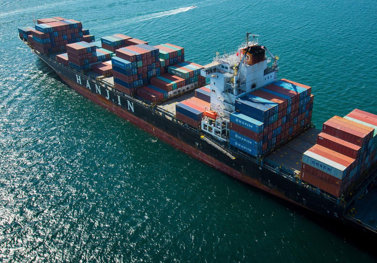 Hanjin's ghost ships seek havens as food, water dwindling