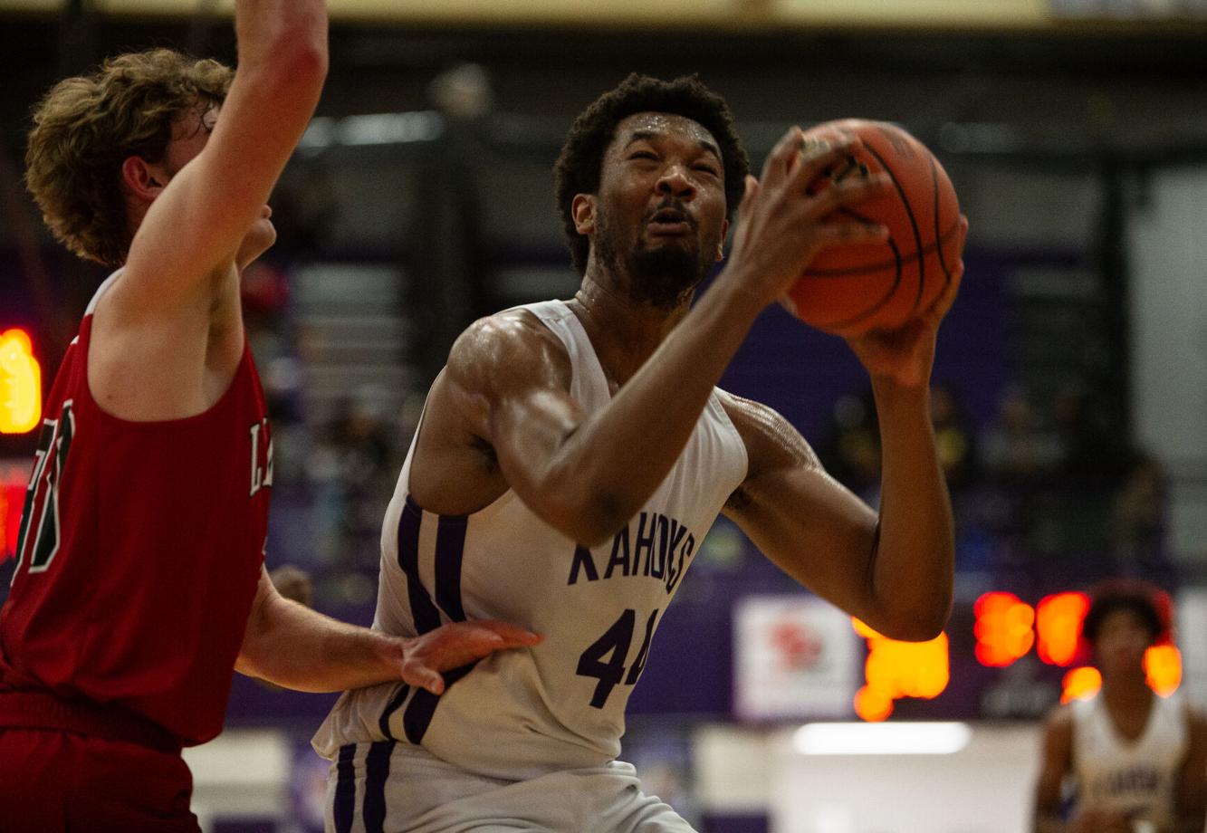 Jamorie Wysinger lights it up as Collinsville rolls into own tournament ...