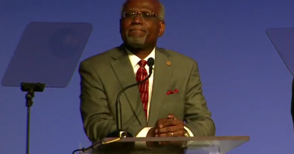 Dooley takes blame for Ferguson in speech to business group