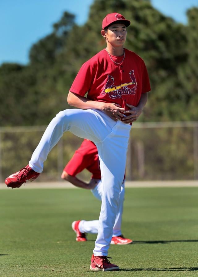 What intrigue prospect Chen-Wei Lin brings as Cardinals' first amateur signee from Taiwan