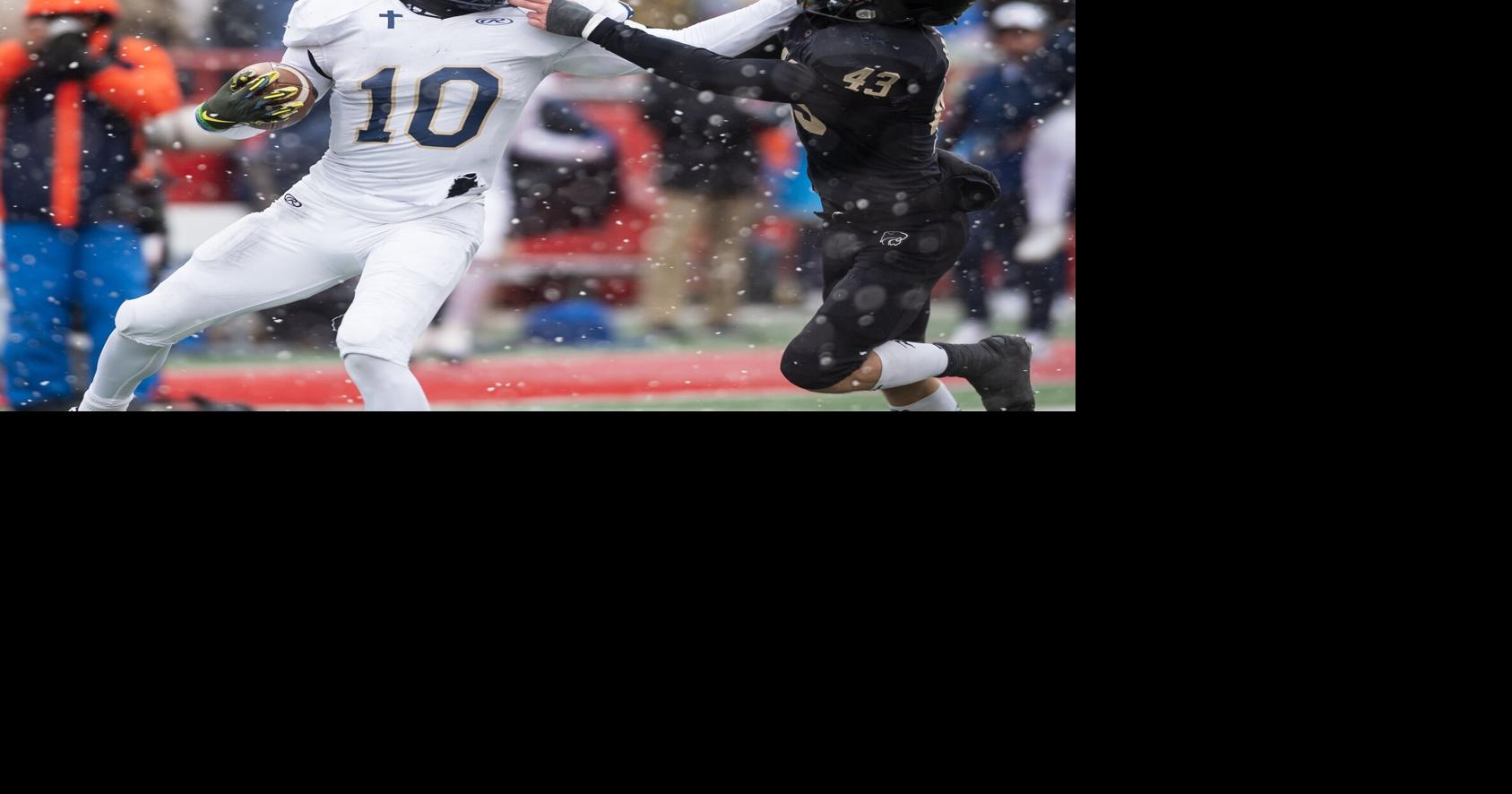 Dierre Hill Jr. scores seven touchdowns to lead Althoff to first state ...