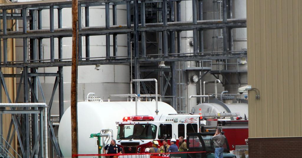 Three injured in explosion at Madison ethanol plant
