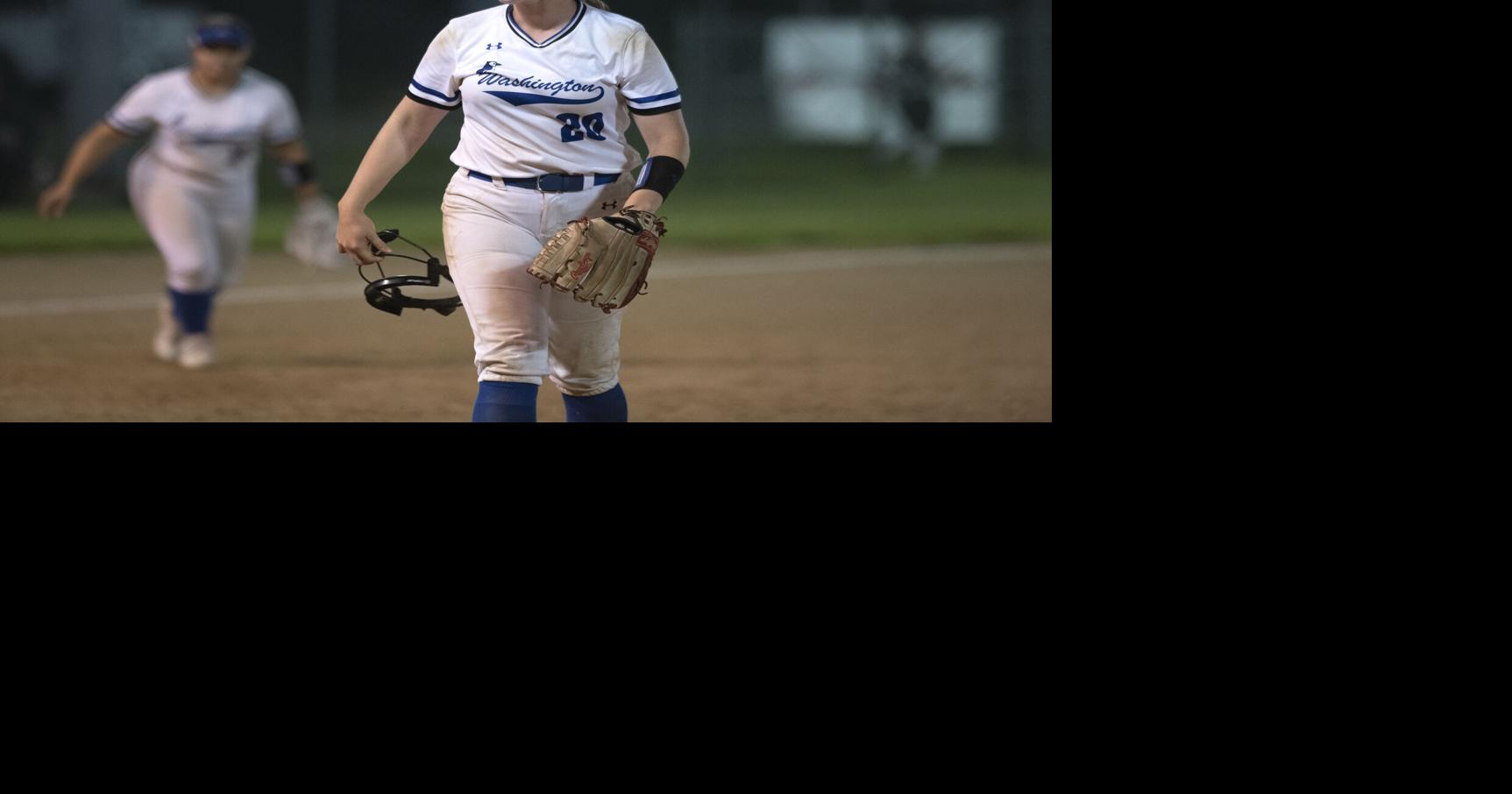 Washington softball standout Brown makes verbal pledge to Texas A&M