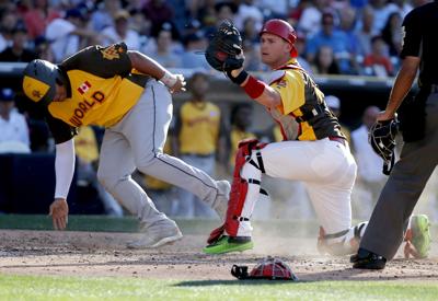 Cardinals promote Carson Kelly to Memphis