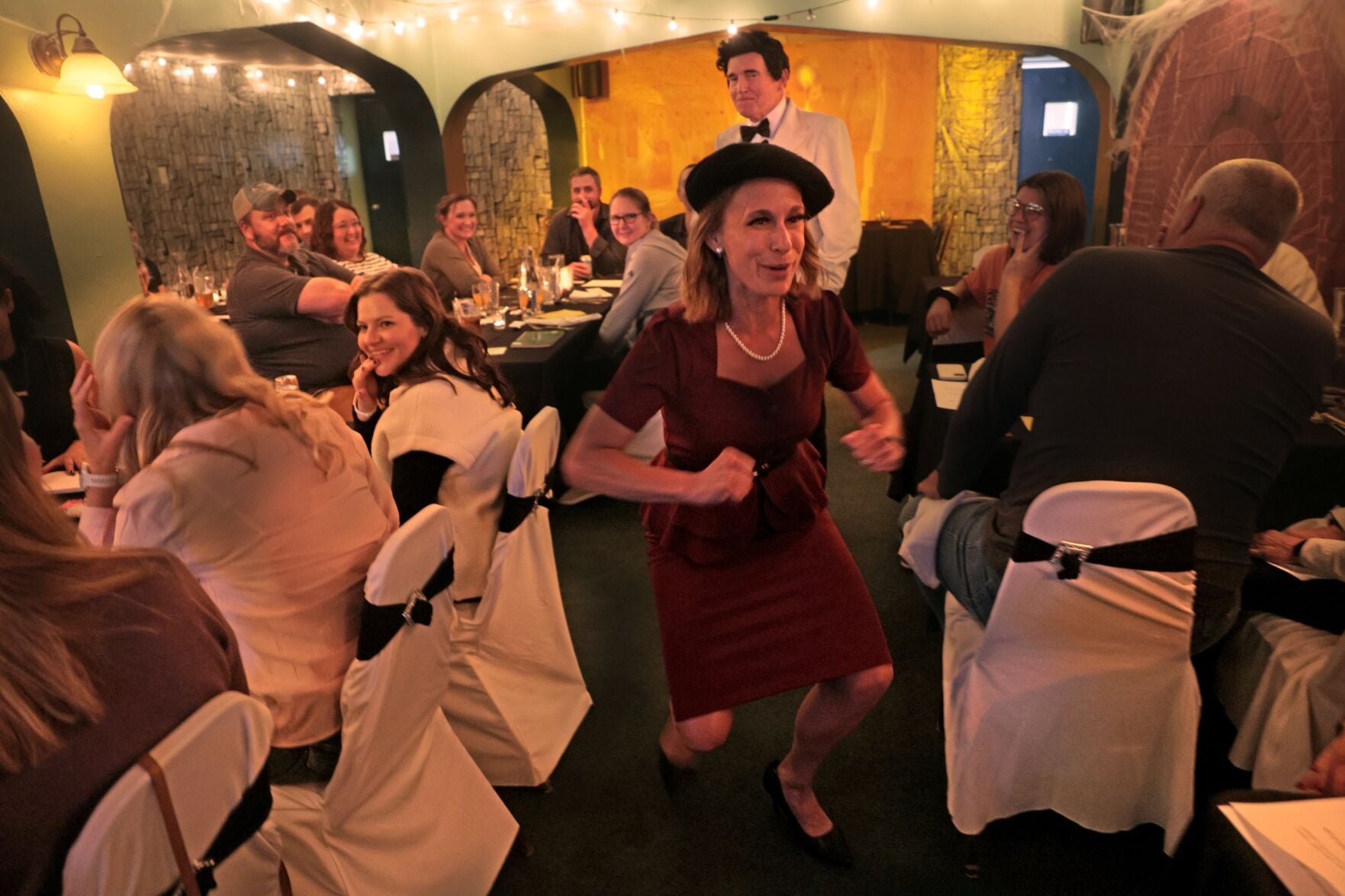 Where to catch a murder mystery dinner show in St. Louis