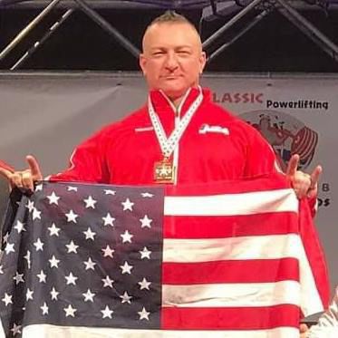 St. Louis gym owner wins medal at world powerlifting tourney