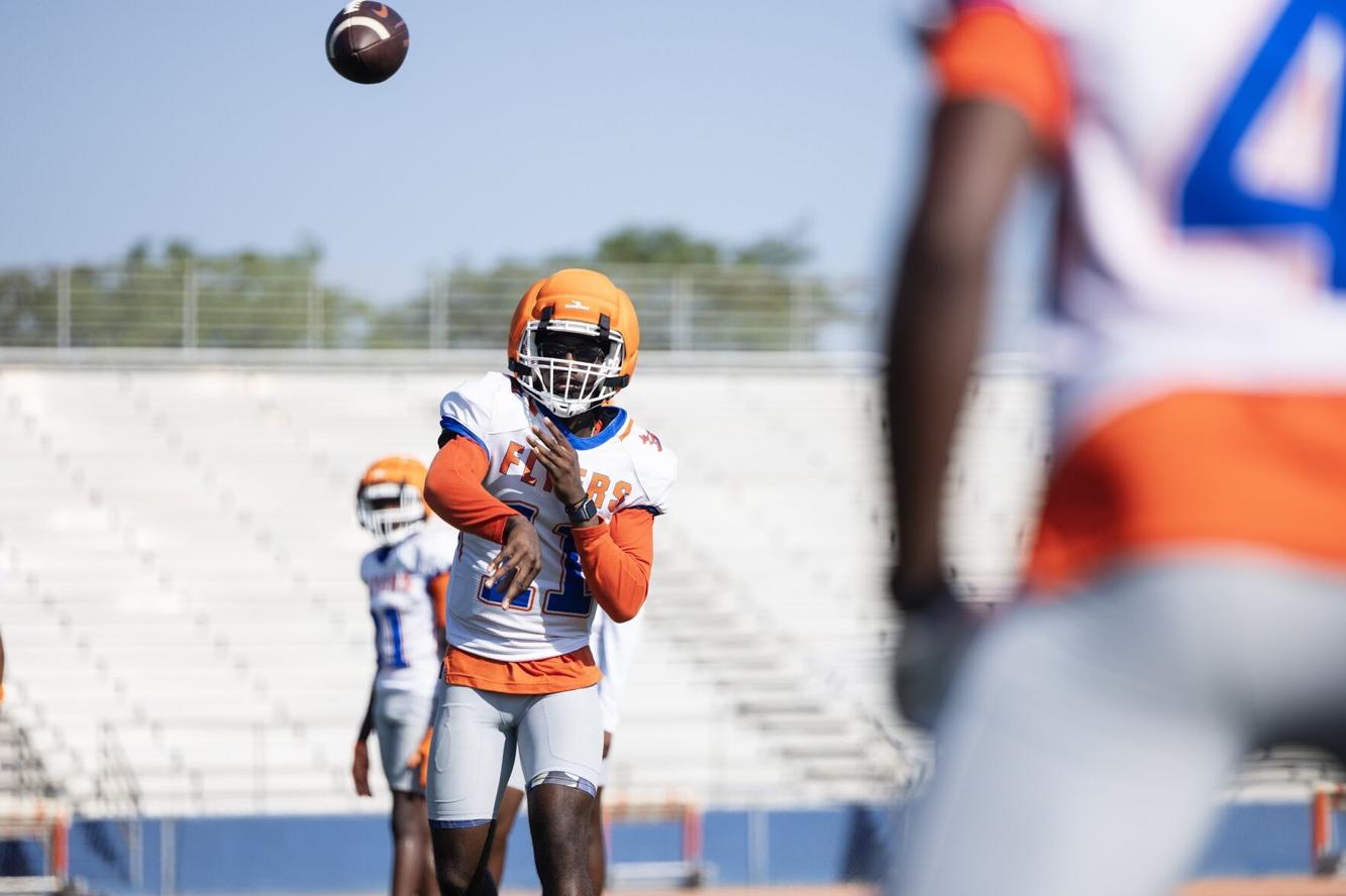 'Play the best you can.' East St. Louis takes on some of nation's best ...