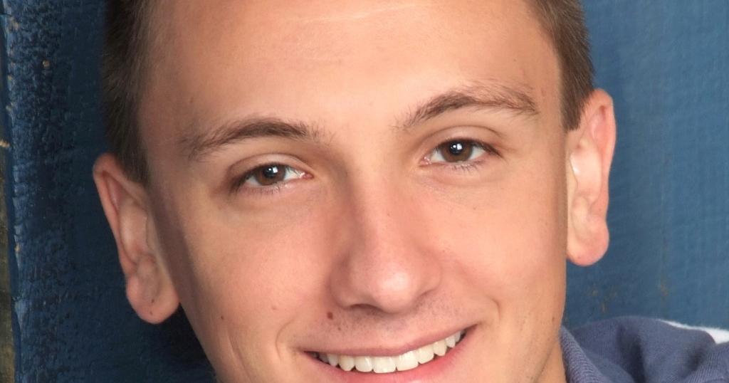 Ryan Luebke, sr., Oakville