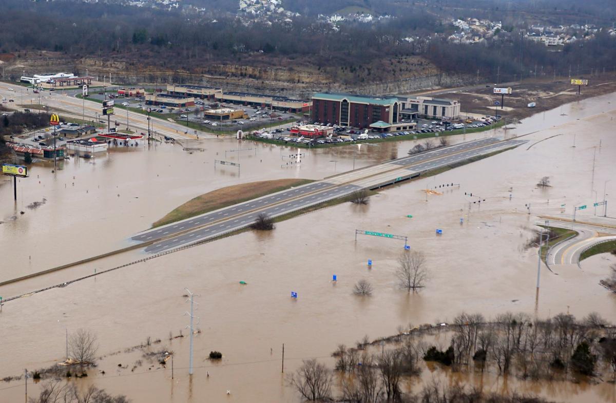 Aerial photos of historic flooding on Meramec River