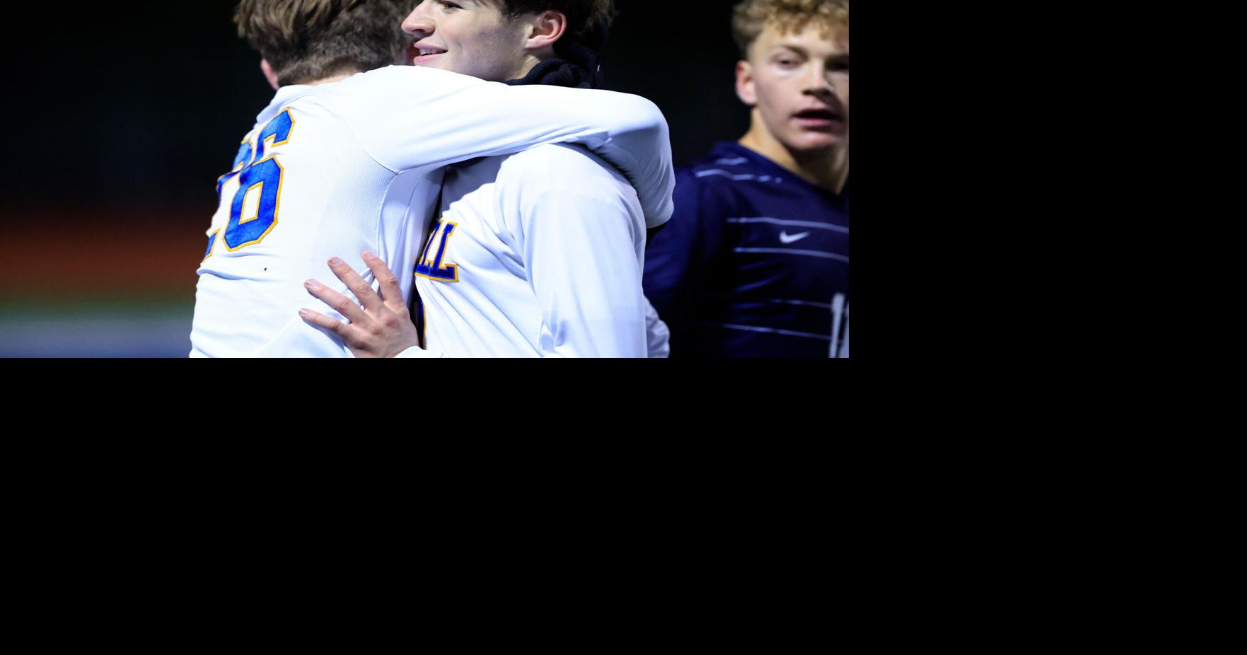 Francis Howell scores twice in 2nd half, blanks Francis Howell Central ...