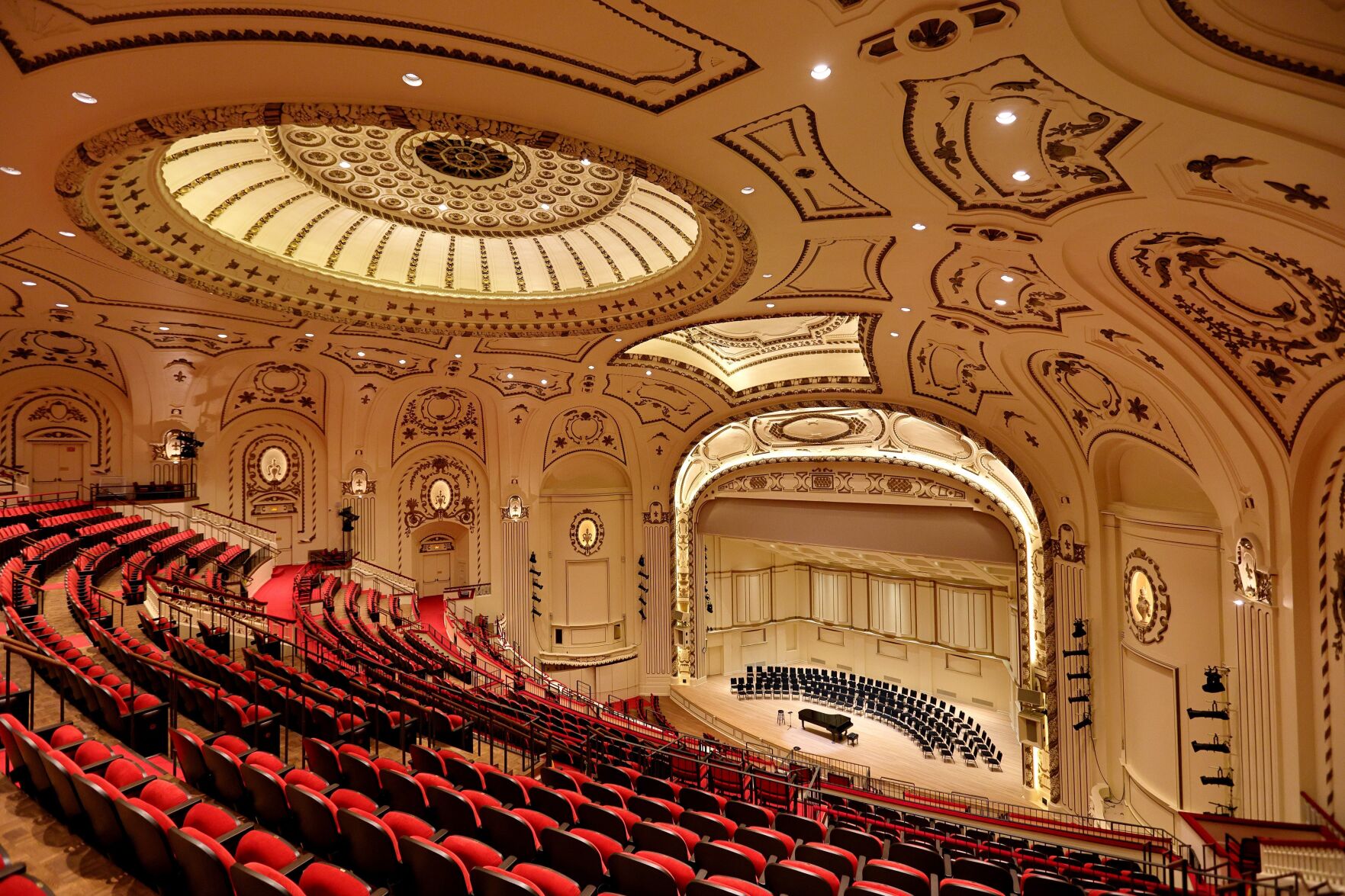 St. Louis Symphony Orchestra returns to renovated Powell Hall with ...
