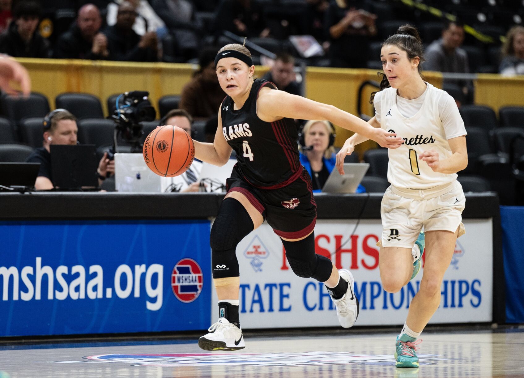 Class 4 girls basketball state semifinal: Doniphan 55, MICDS 47