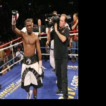 Cory Spinks added to boxing card at Scottrade on Aug. 7