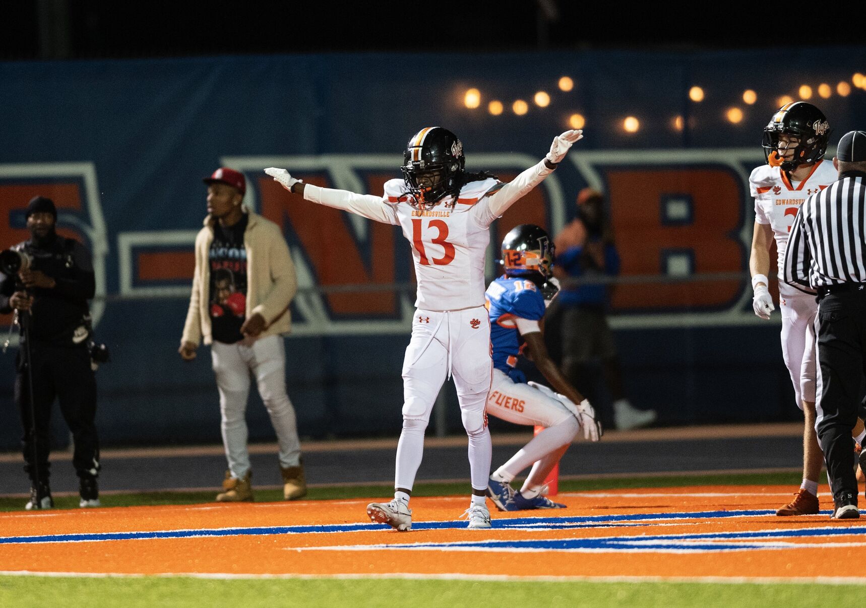 Phillip White's late interception helps East St. Louis top Edwardsville ...
