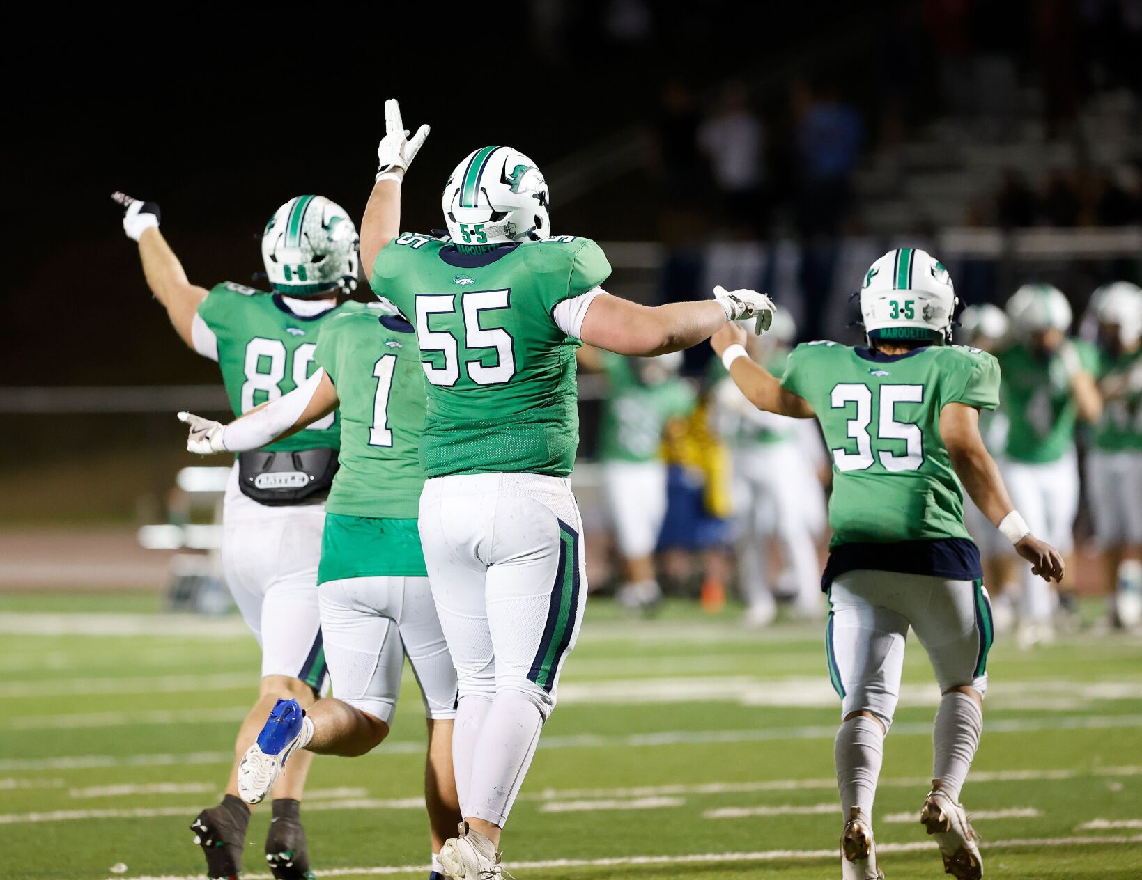 Marquette holds off Vianney behind Devin Hollins' rushing, stout ...