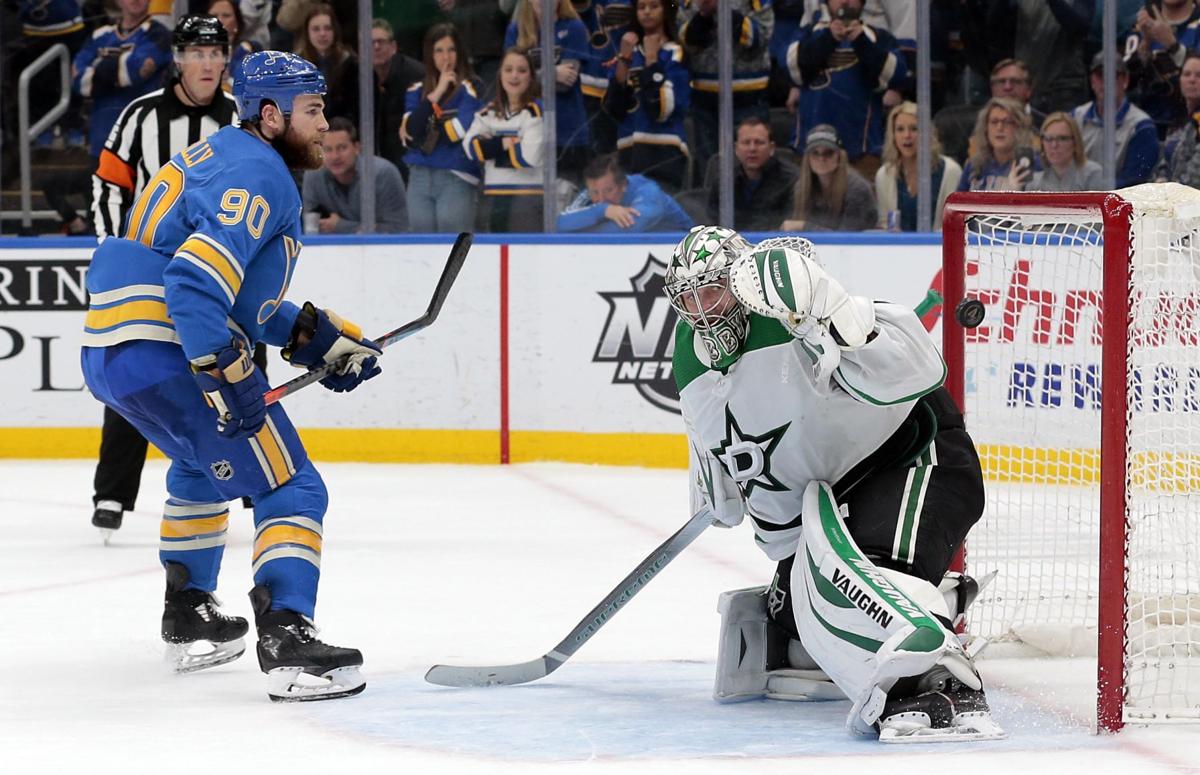 Blues lose 2-1 shootout to Dallas, face Vancouver in first round.