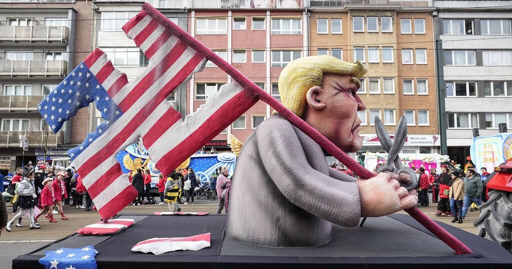 Floats at Germany’s Carnival parades satirize leading political figures