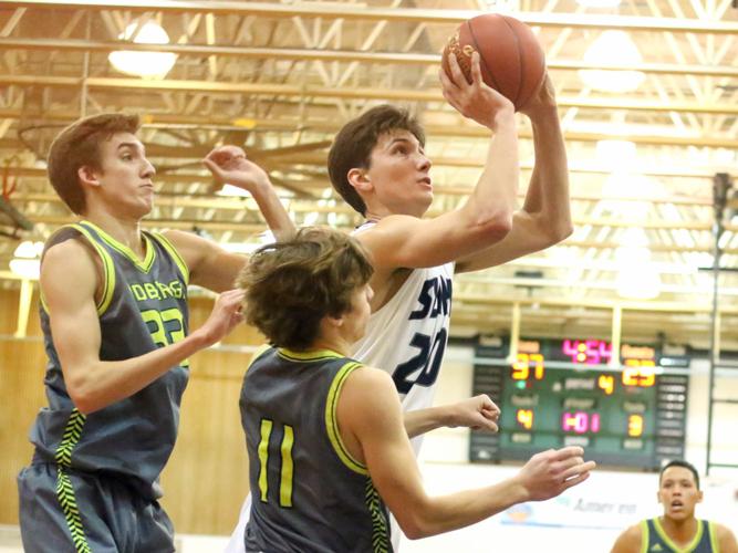 Notebook: Jackson's quick hands help Jennings survive; newcomers win in ...