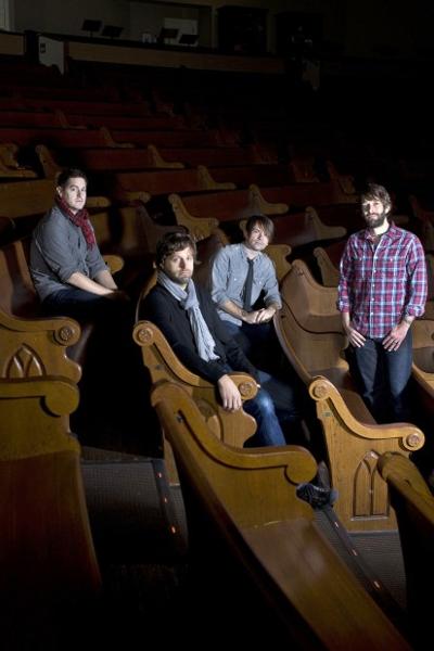 Jars of Clay stays in between mainstream and Christian music