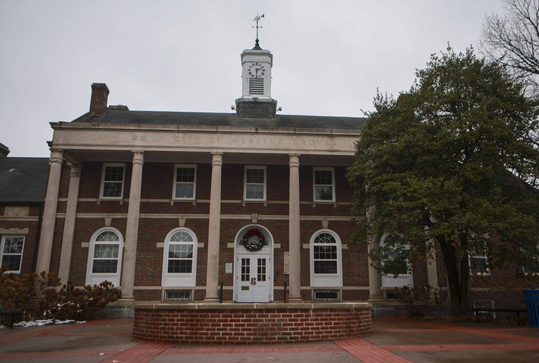 Missouri probing misspending allegations in Webster Groves