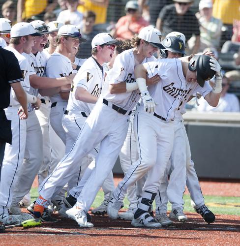 Vianney advances past Lafayette and into the quarterfinal round
