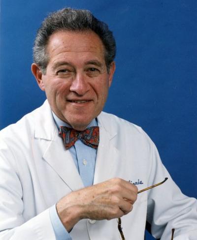 Dr. David Kipnis was a legendary physician at Wash U.