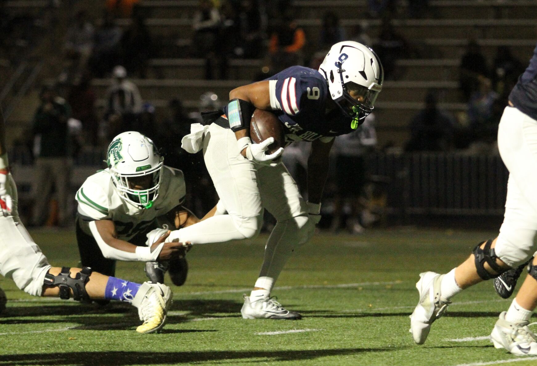 Jordan Taylor continues comeback from ACL injury by powering SLUH past ...