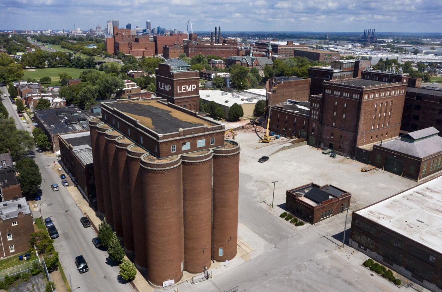 Building at Lemp Brewery collapses, hundreds of bicycles underneath rubble