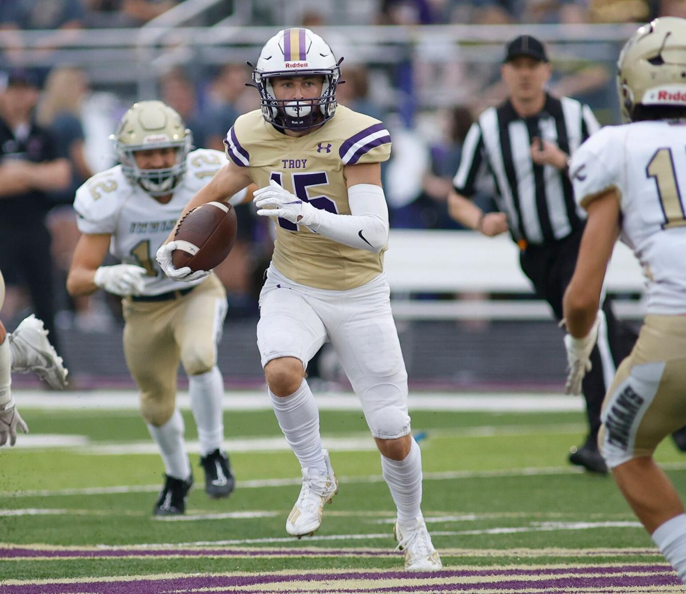 Troy Buchanan 35, Holt 21