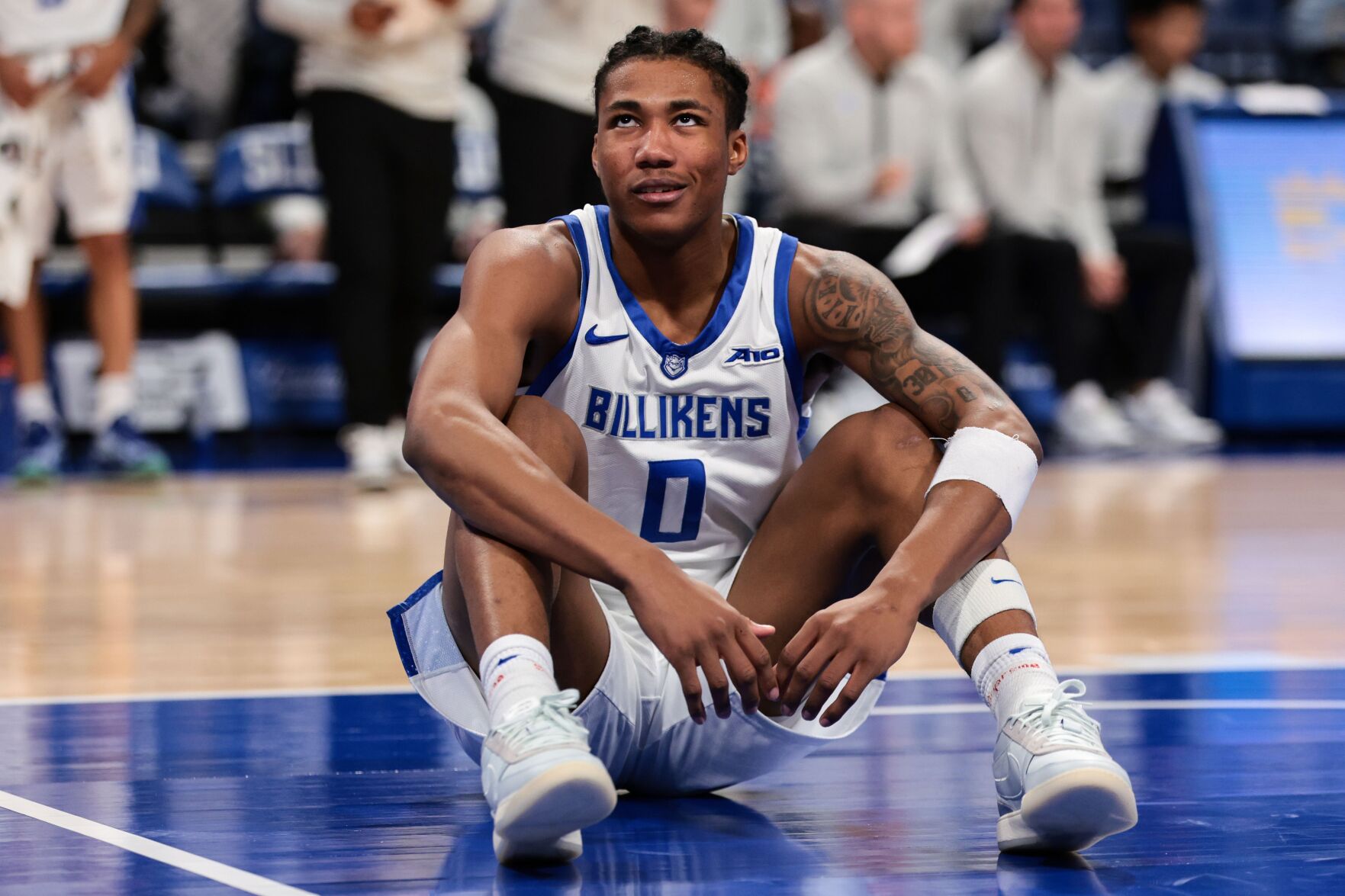 SLU men efficient in romp over Central Michigan