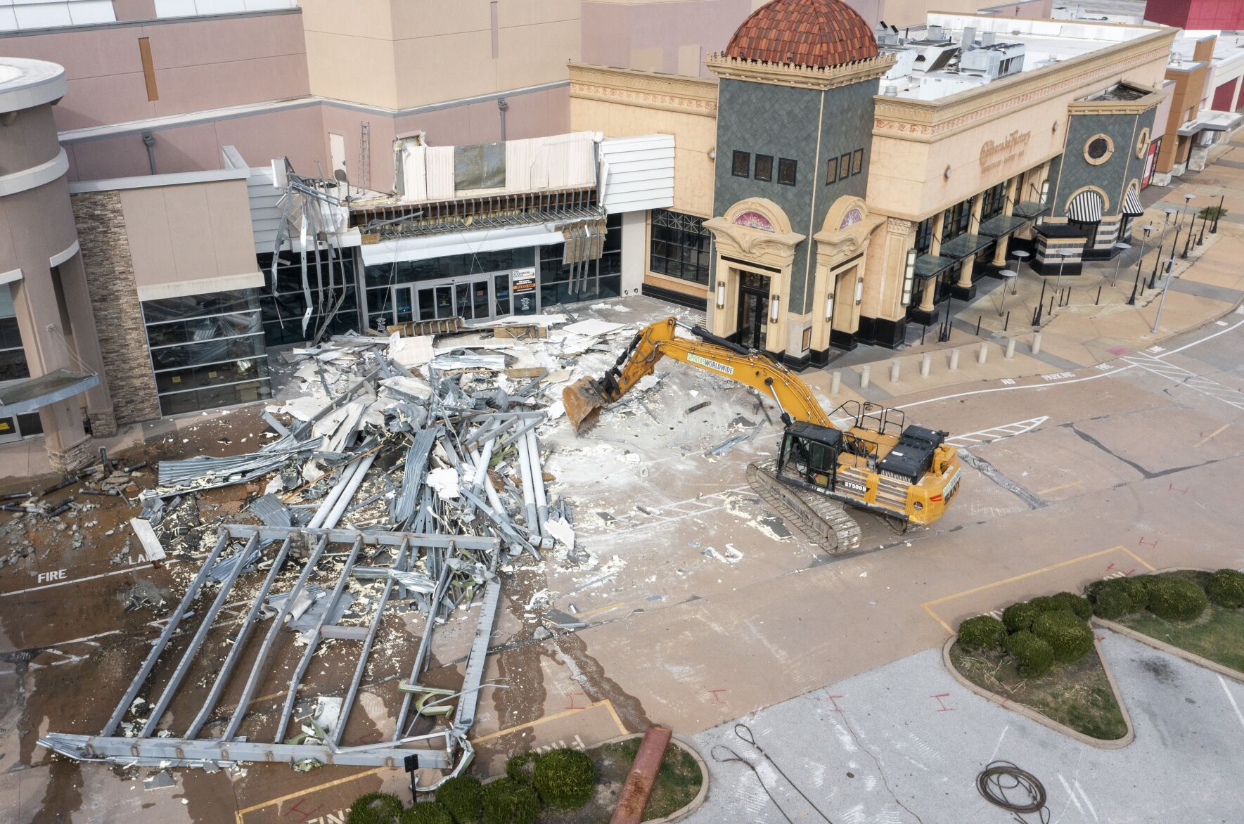 Chesterfield Mall demolition kicks off