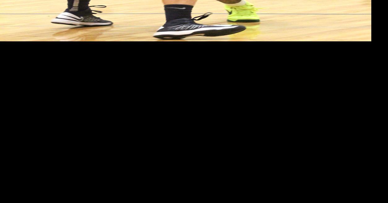 St. Mary's guard Robinson pledges to Austin Peay