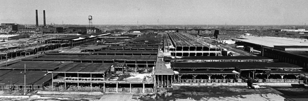Spotlight: Last of National City stockyard buildings coming down