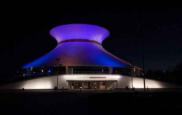 After five-year break, Planetarium gets color again