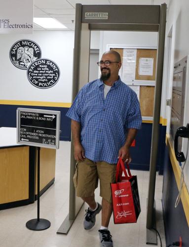 Russell Faria, accused of killing wife in Lincoln County, released from ...