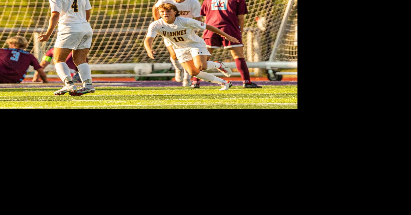 Anthony Randazzo makes most of chance in Vianney's win over De Smet in ...