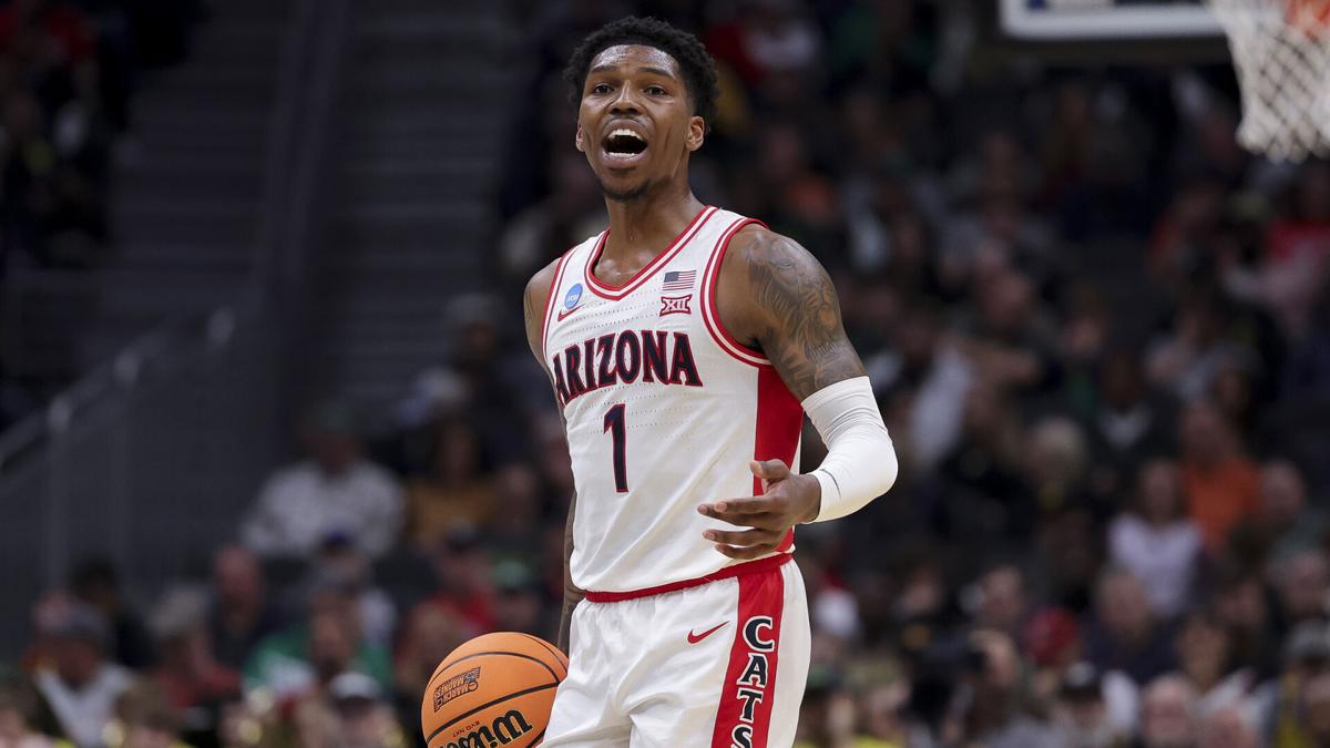 Caleb Love signs 2-way deal with Portland Trail Blazers