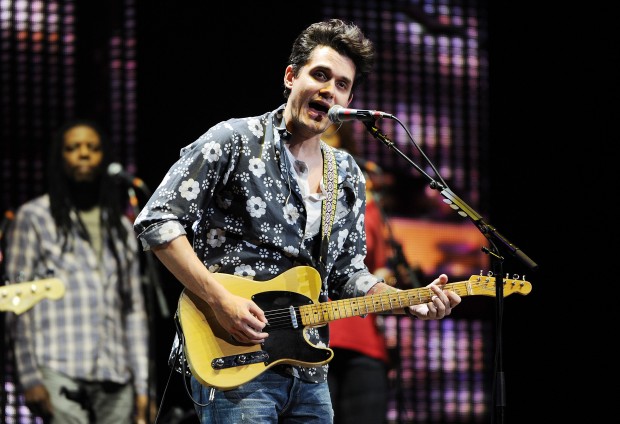 John Mayer shares his laid-back tunes at Verizon show | Concert reviews ...