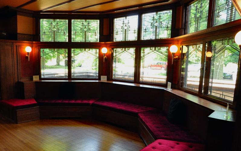 Prairie style bookends: Frank Lloyd Wright works in Kansas and Illinois