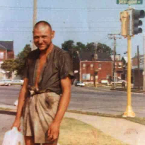 'Bucket Joe' Mossberger, once a fixture on the streets of south St ...