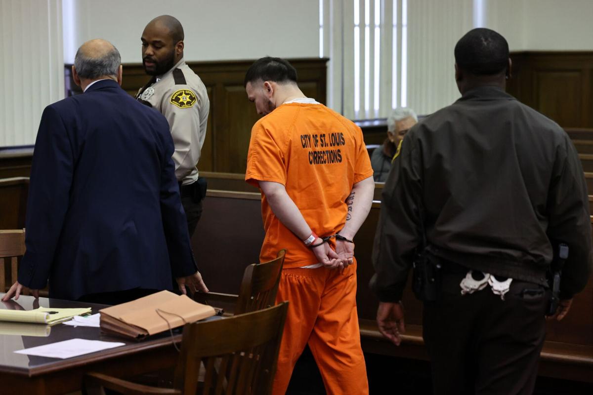 Honduran man gets 15 years for killing St. Louis cop