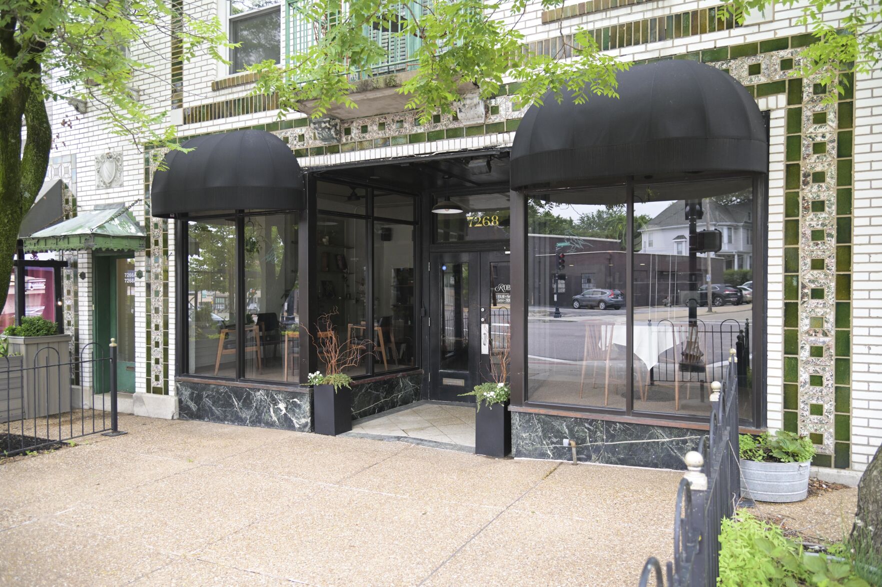 Seasonal Midwest menu captures chef’s journey at terrific Robin in ...