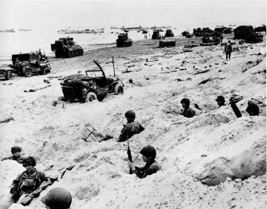 Photos: D-Day soldiers stormed Normandy's beaches, 77 years ago ...