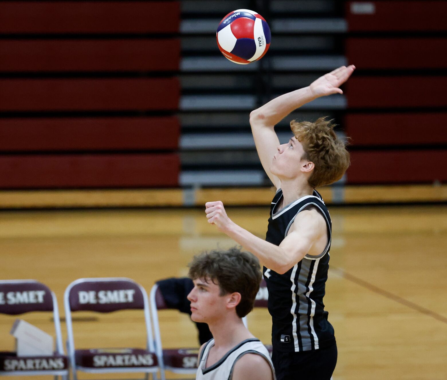 De Smet rallies to beat Lafayette in four sets. 'Just keep swinging.'