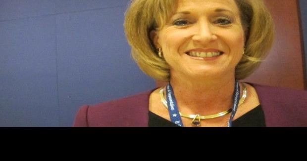 No clear path to averting government shutdown