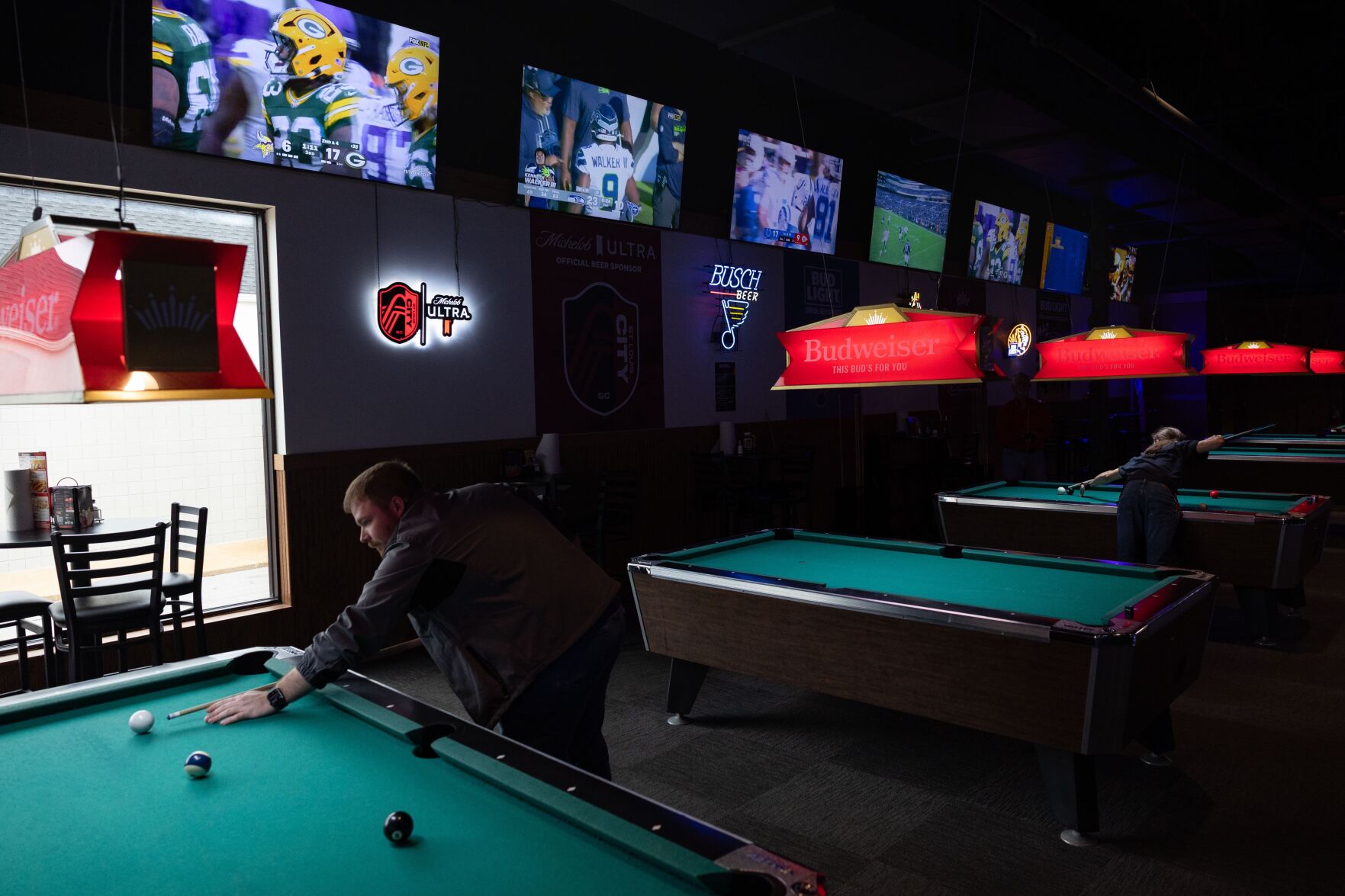 Sports betting is legal in Missouri. Will bars cash in?