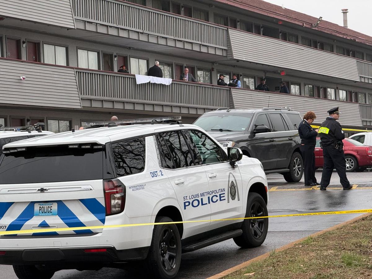 St. Louis police ID homicide suspect who died at Red Roof motel near ...