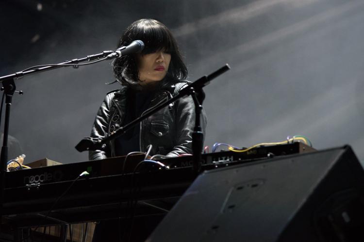 LouFest live: Sunday attendance hits 25,000 — and growing